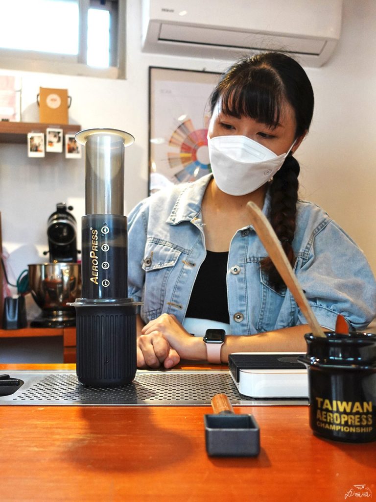 Wings Coffee Bar｜一秒到歐洲的台北戶外咖啡廳 提供平價高品質單品咖啡 - 丸玩玩